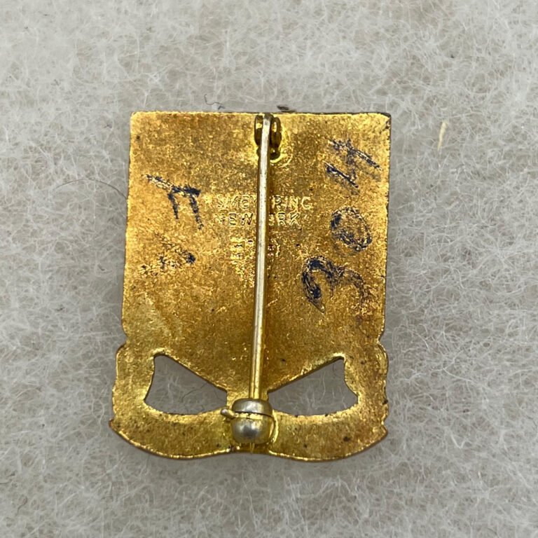 WW2 US Army 304th Field Artillery DUI Pinback NS Meyer – Fitzkee ...