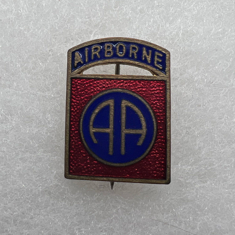 Pins – Fitzkee Militaria Collectibles