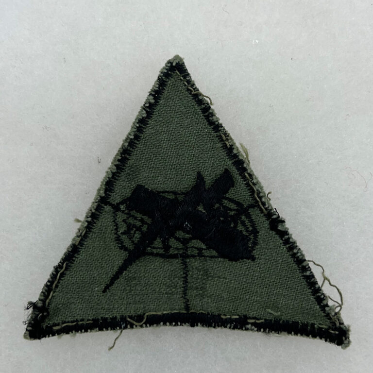 US Army Armored Triangle Patch Korean Made Subdued – Fitzkee Militaria ...