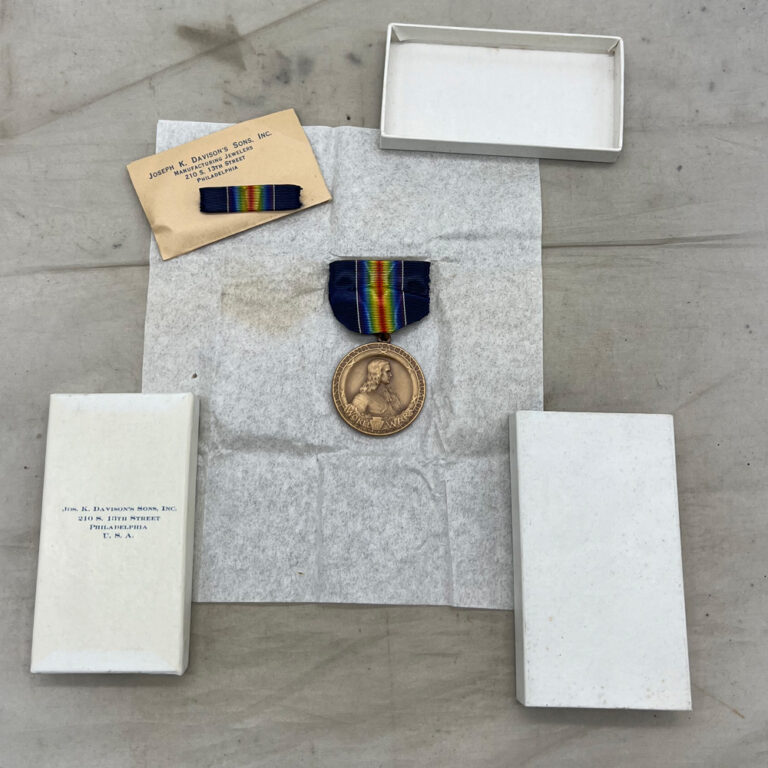 Medals, Pins, Insignia – Fitzkee Militaria Collectibles