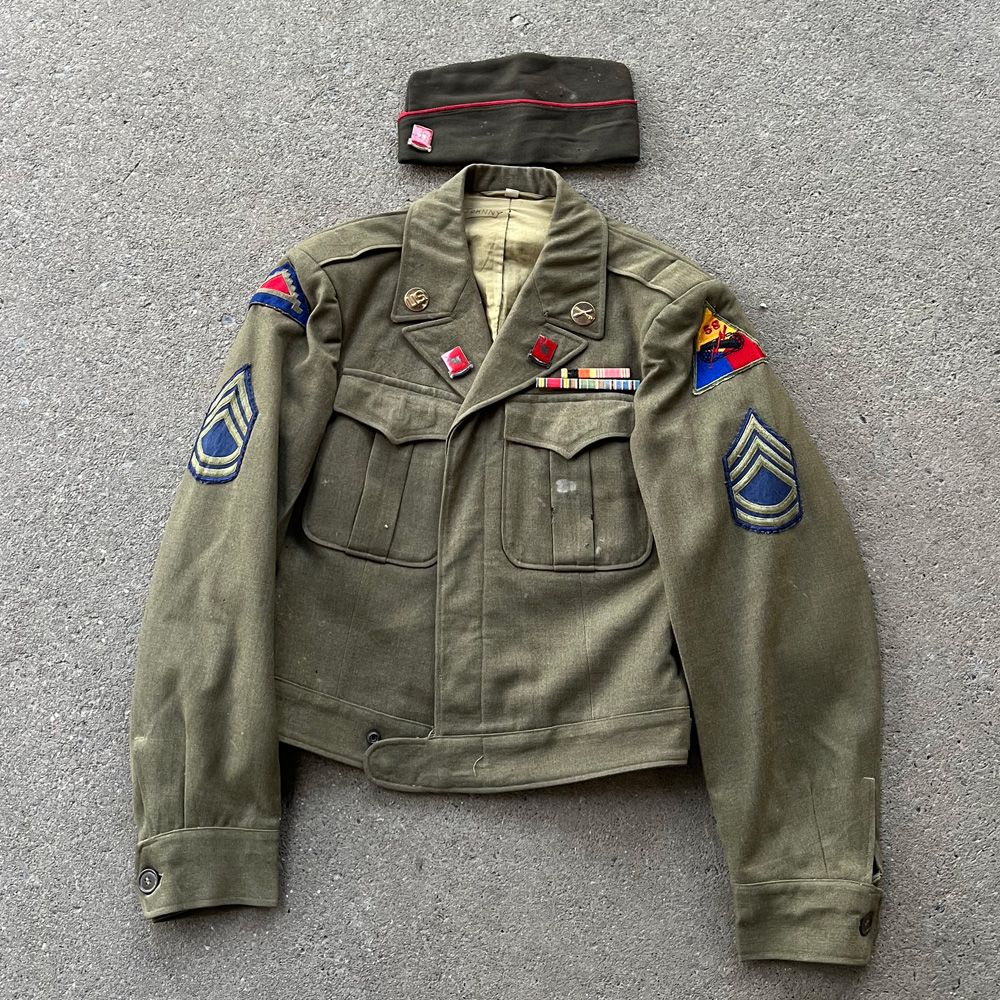 WW2 US Army 58th Armored Field Artillery Ike Jacket And Overseas Cap ...